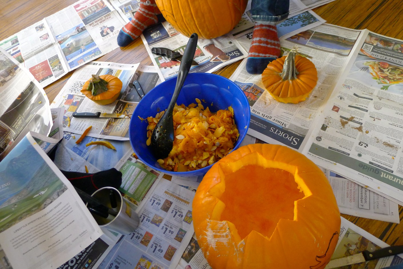 Halloween Bits (and Spicy Sweet Roasted Pumpkin Seeds) – the usual bliss